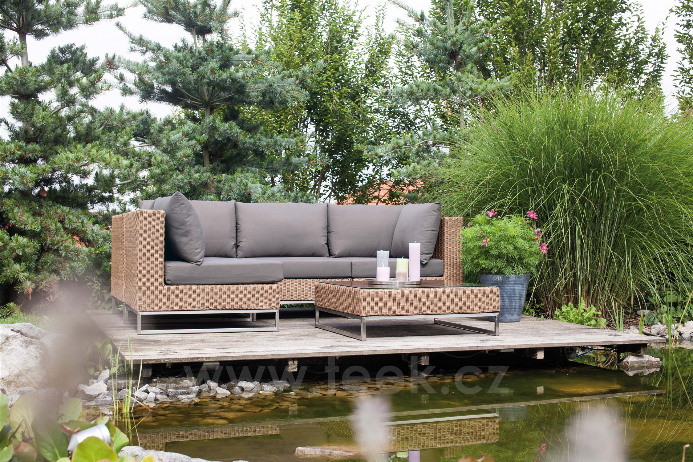 TEEK | Stern Fontana Lounge - Terasa, místo pro život